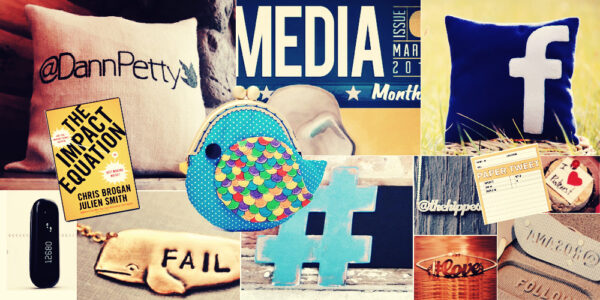 15 Social Media Gift Ideas for #SocialMedia Lovers